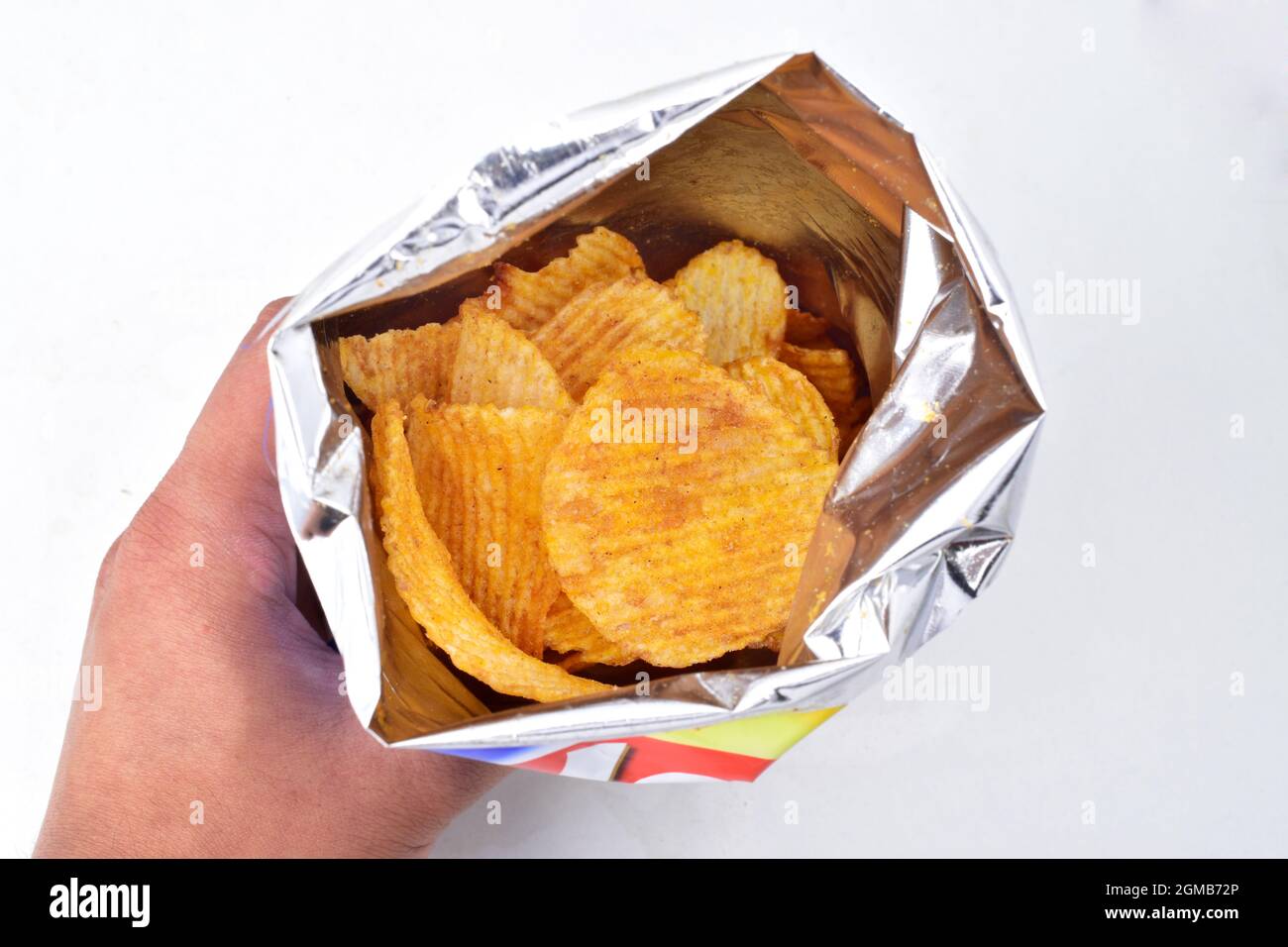 Offene packung chips -Fotos und -Bildmaterial in hoher Auflösung – Alamy