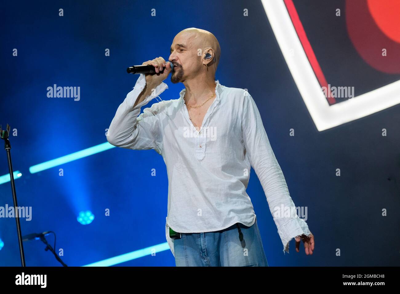 Der Sänger, Songwriter, Tänzer und Schauspieler Timothy John Booth ...