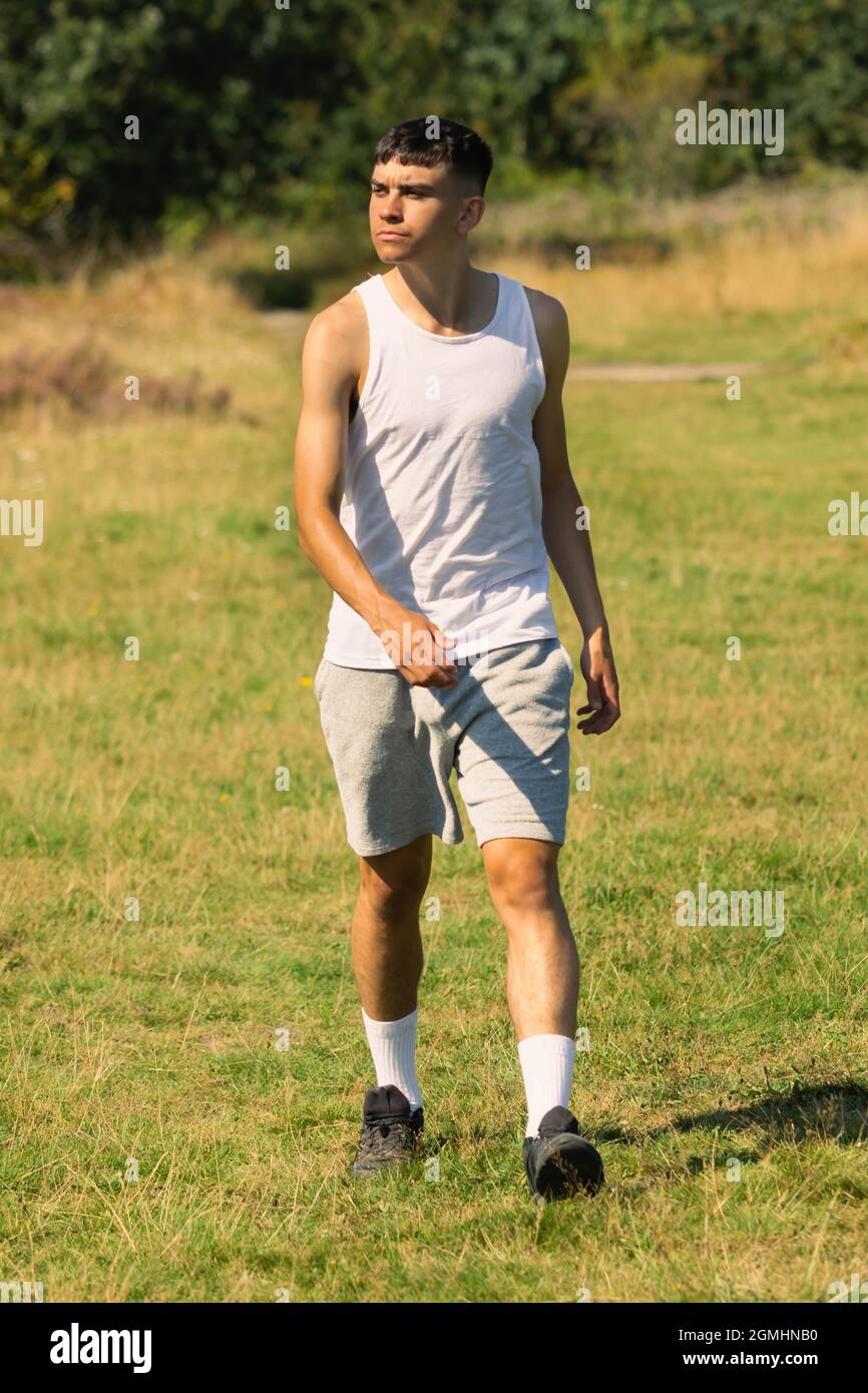 18 Jahriger Junge