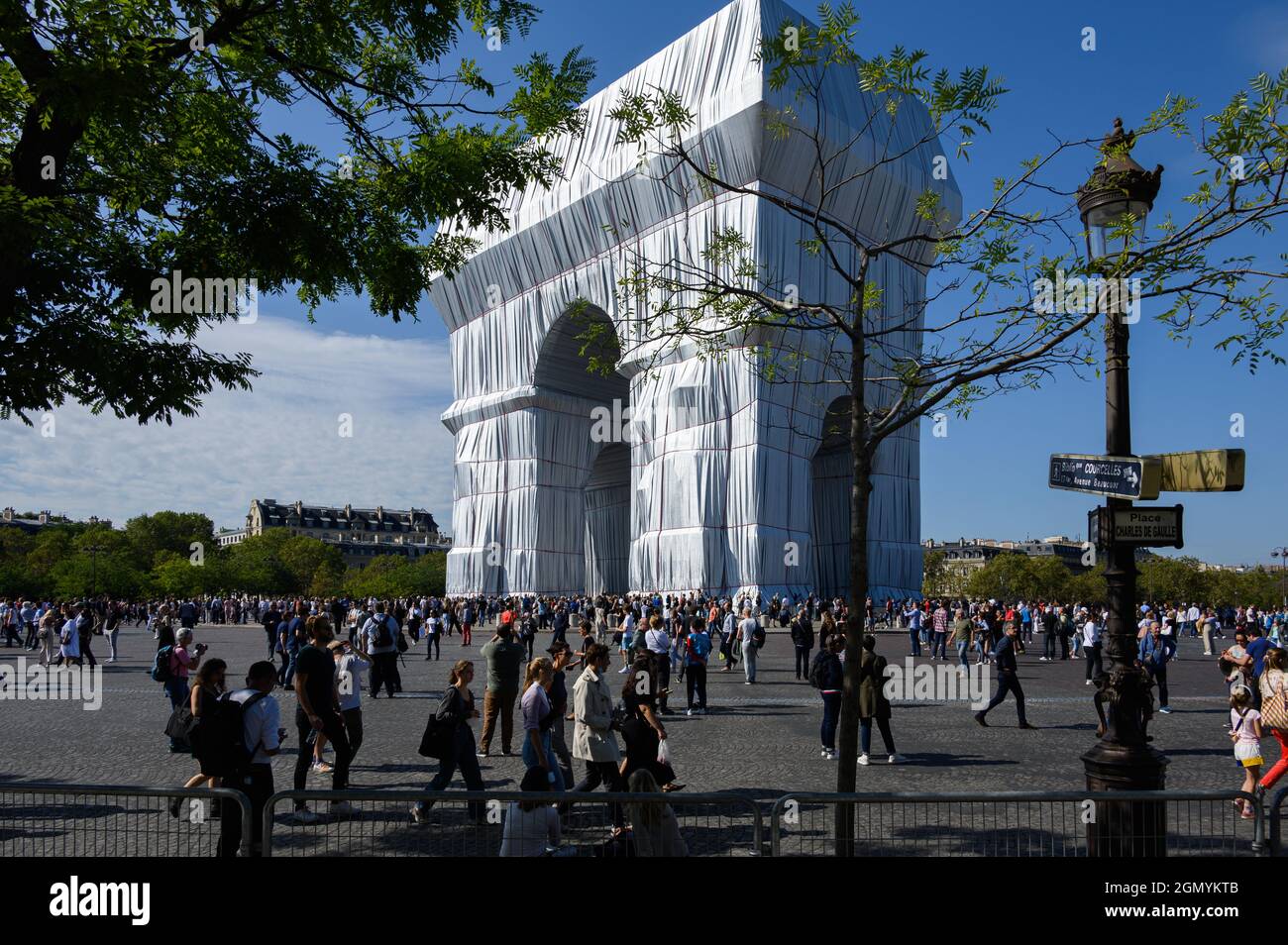 Christo paris 2021 -Fotos und -Bildmaterial in hoher Auflösung – Alamy