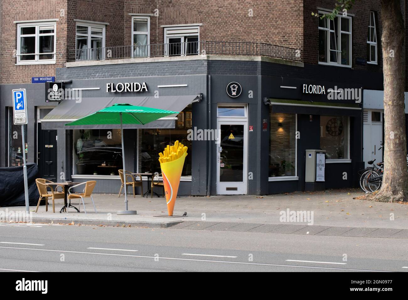 Amsterdam pommes frites -Fotos und -Bildmaterial in hoher Auflösung – Alamy