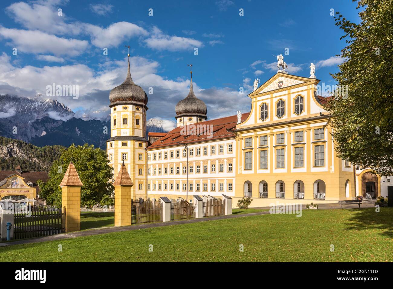 Stiftskirche stams -Fotos und -Bildmaterial in hoher Auflösung – Alamy