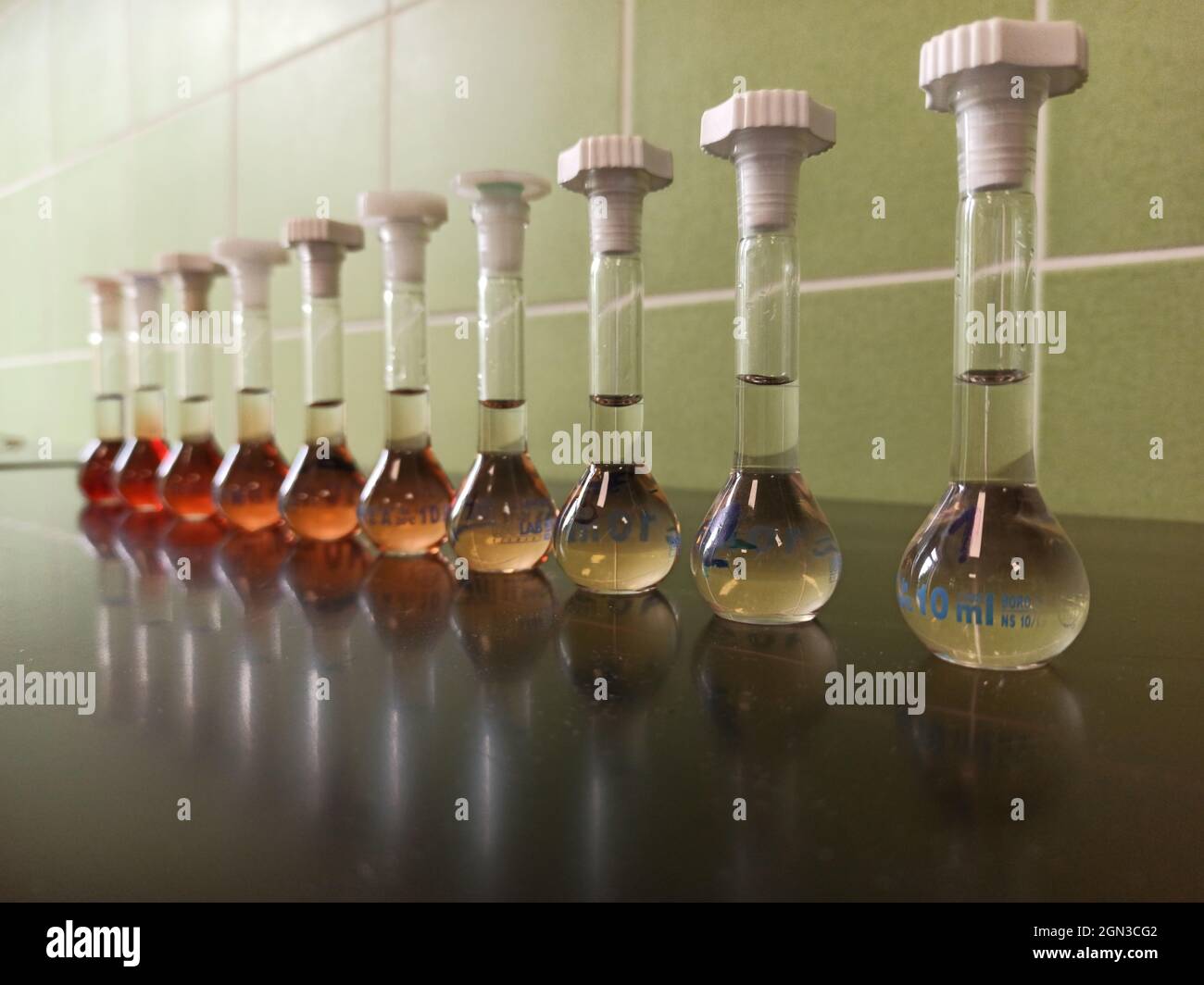 Chemische extraktion -Fotos und -Bildmaterial in hoher Auflösung – Alamy