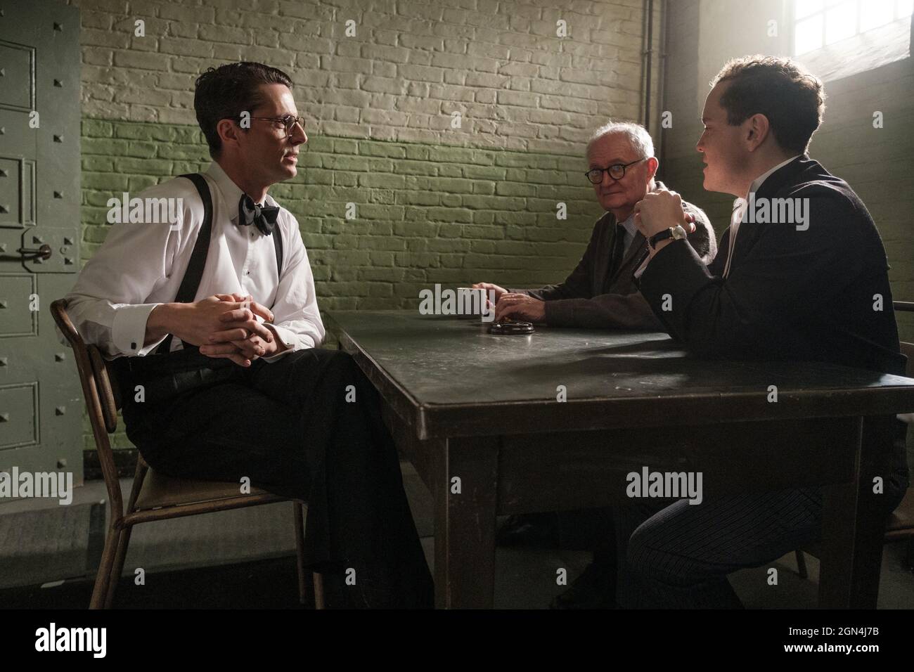 Matthew Goode und Jim Broadbent in dem (C)Pathe UK neuen Film: The Duke ...