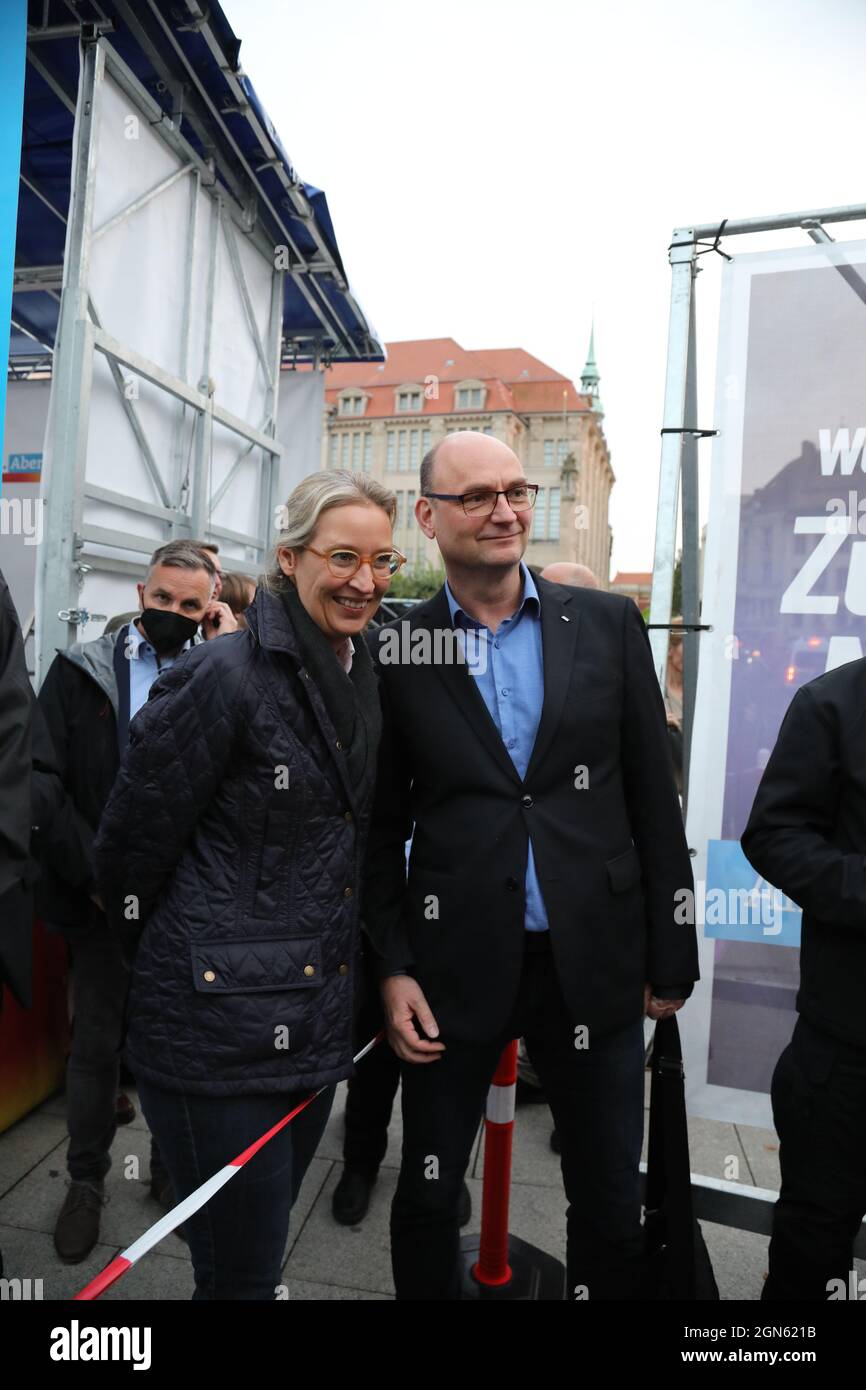 Alice Weidel und Lutz Jankus bei einer Wahlkampfveranstaltung der AfD ...