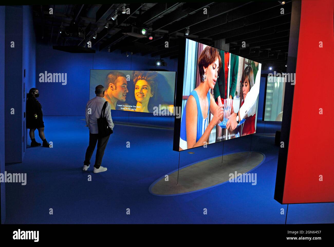 Pedro almodovar interior -Fotos und -Bildmaterial in hoher Auflösung ...