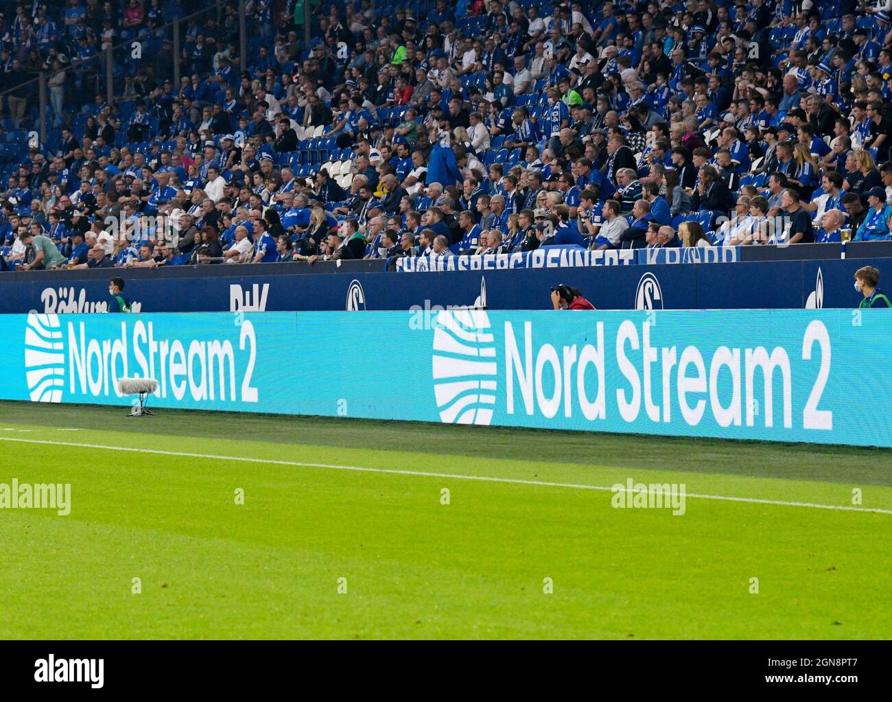 Karlsruher sc logo -Fotos und -Bildmaterial in hoher Auflösung – Alamy