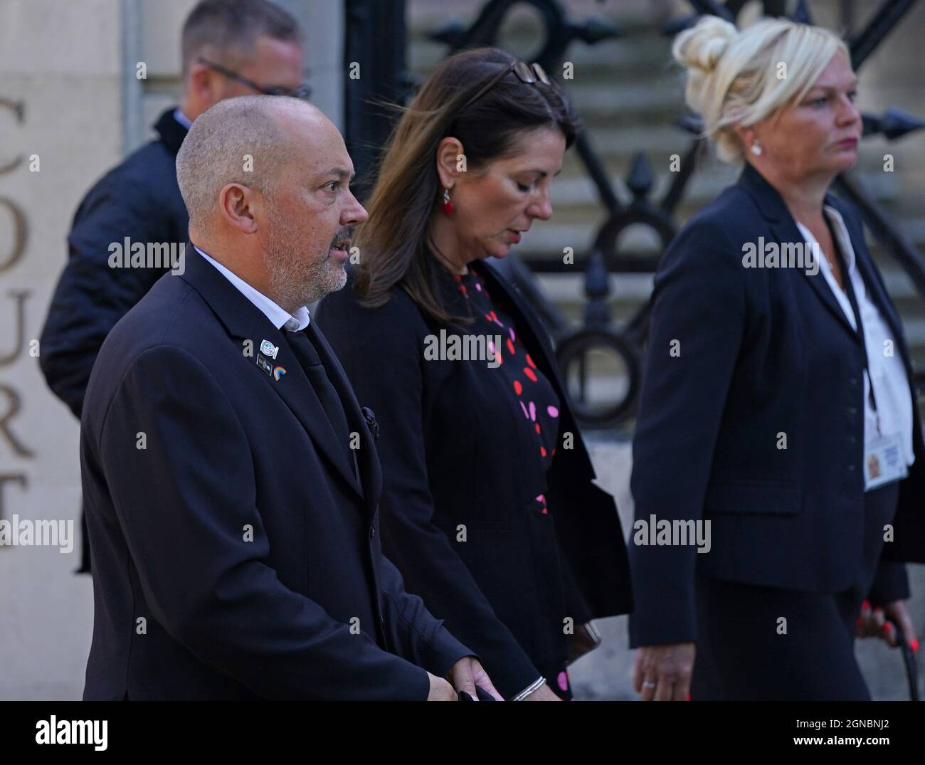 13 bis 14 jahre jungs -Fotos und -Bildmaterial in hoher Auflösung – Alamy