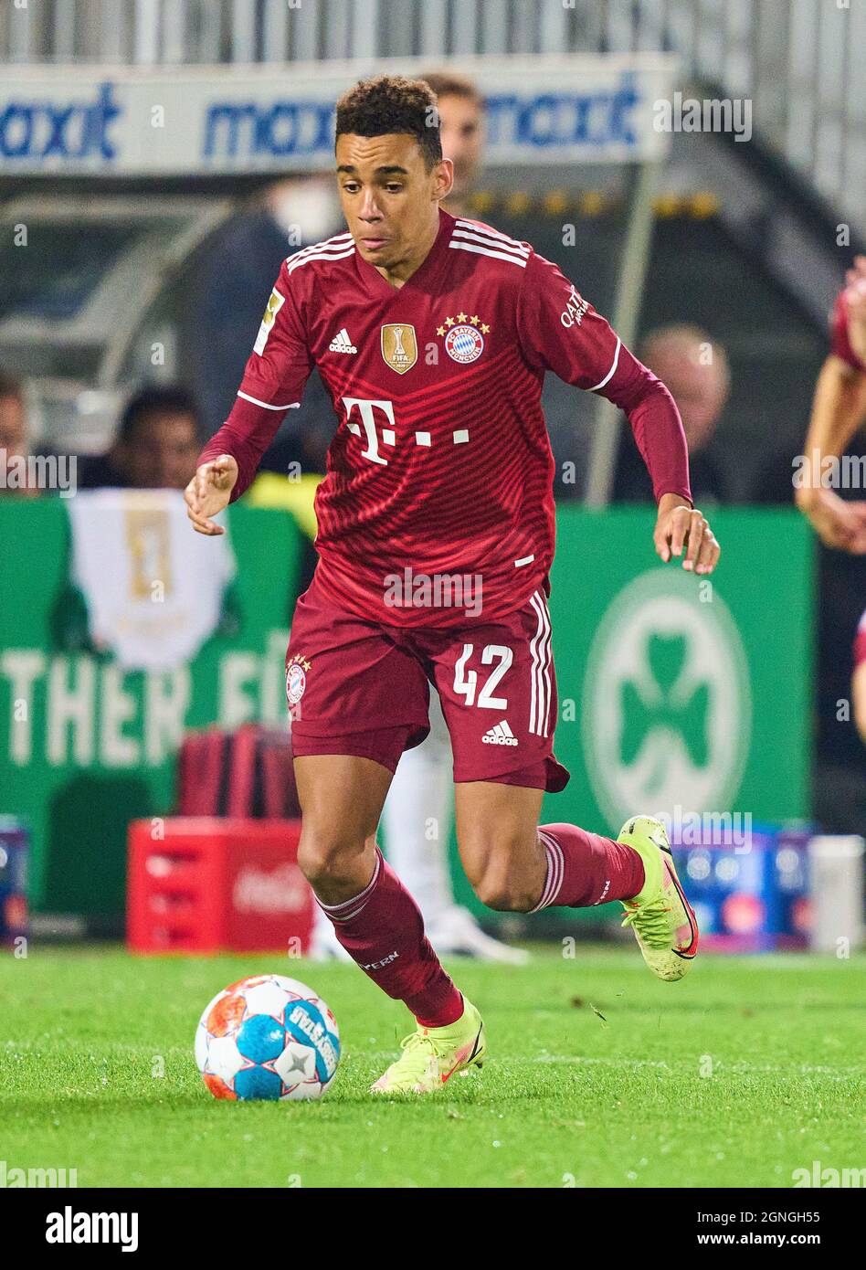 Jamal musiala body -Fotos und -Bildmaterial in hoher Auflösung - Seite ...