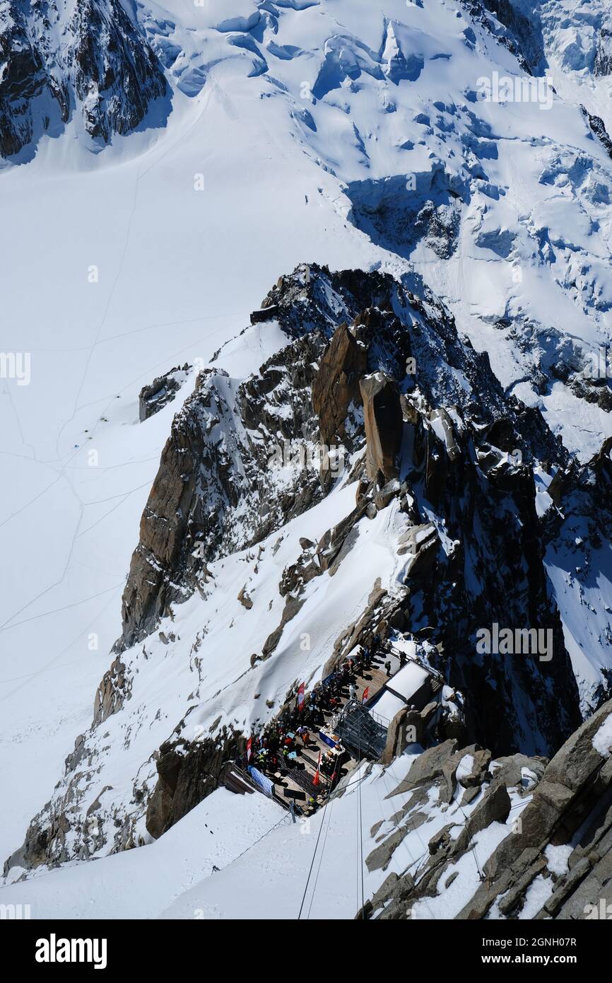 The aiguille du midi skywalk -Fotos und -Bildmaterial in hoher ...