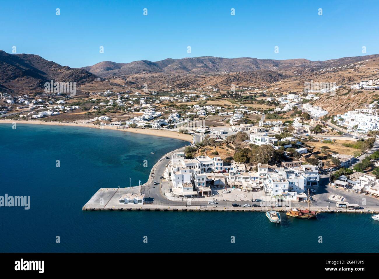 Traditionelle griechische schiffe -Fotos und -Bildmaterial in hoher ...