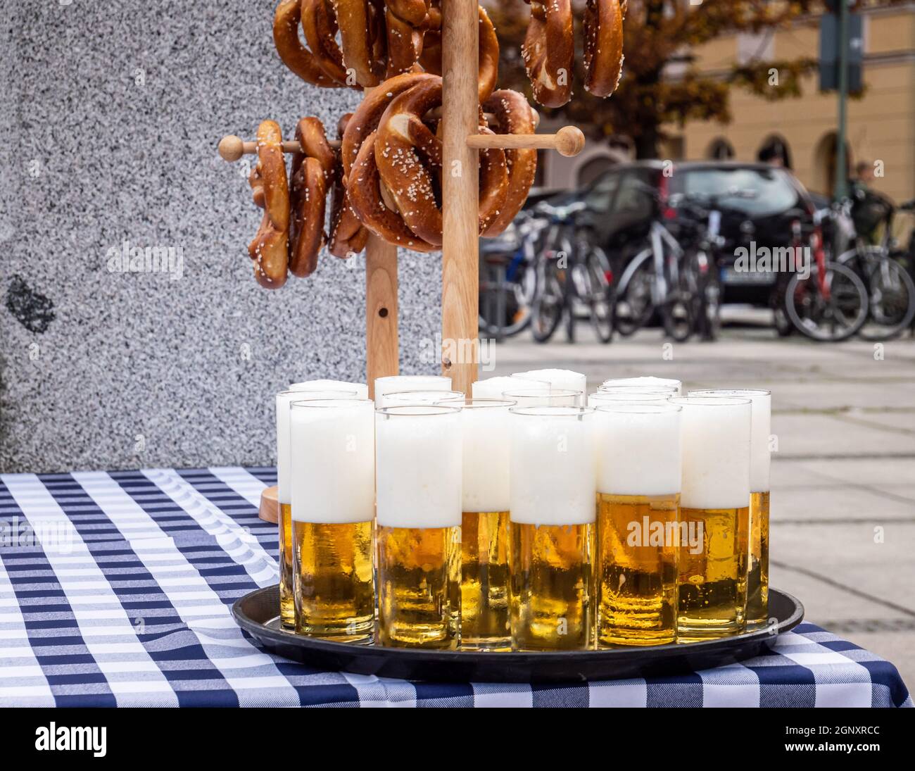 Bayerisches bier Stockfotos und -bilder Kaufen - Seite 3 - Alamy