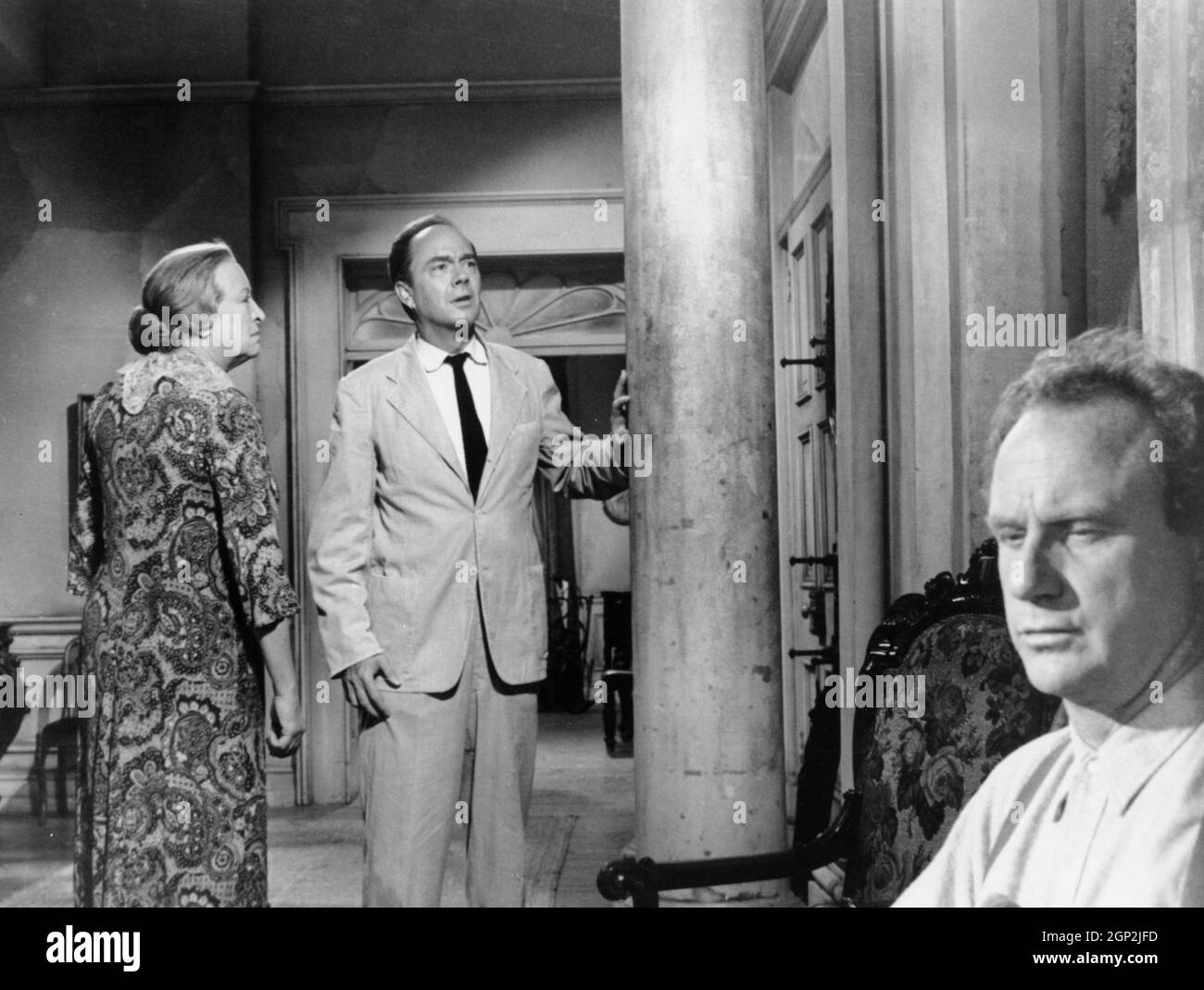 DER KLANG UND DIE WUT, von links, Francoise Rosay, John Beal, Jack ...