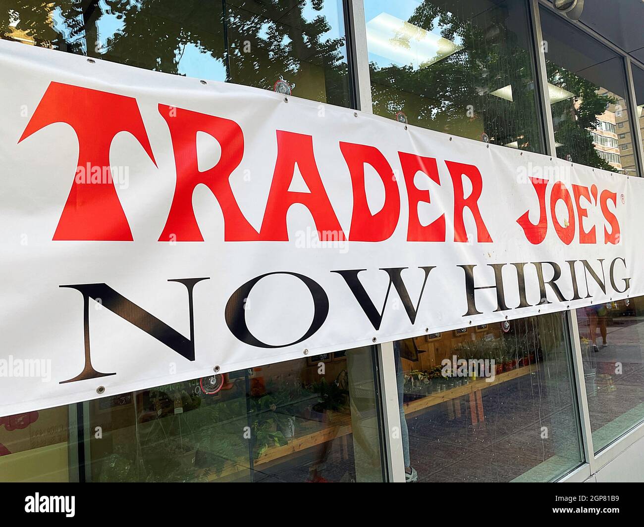 Now hiring -Fotos und -Bildmaterial in hoher Auflösung – Alamy