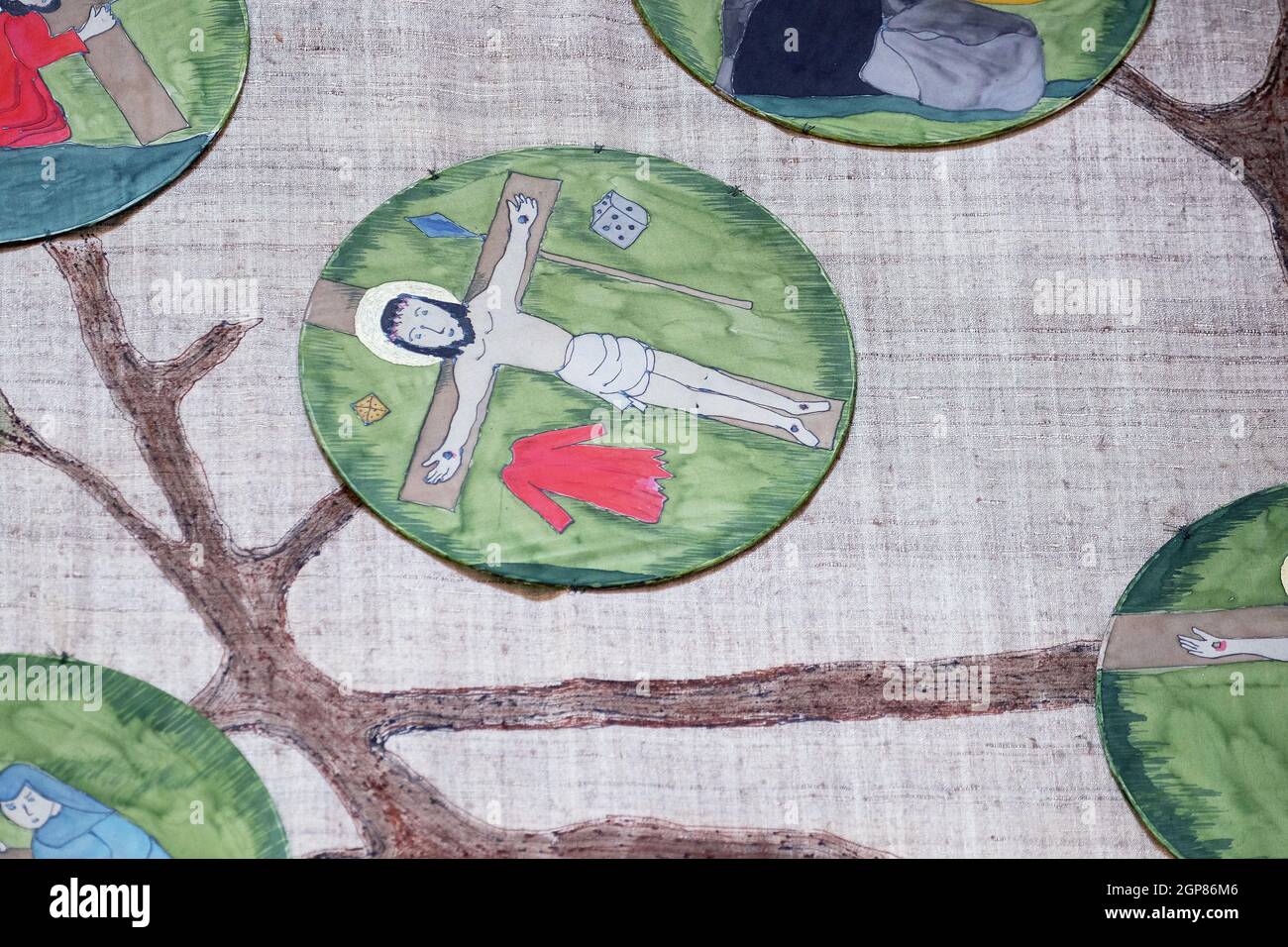 11. der Kreuzweg, Kreuzigung: Jesus wird ans Kreuz, Kirche des Hl. Johannes in Piflas ...