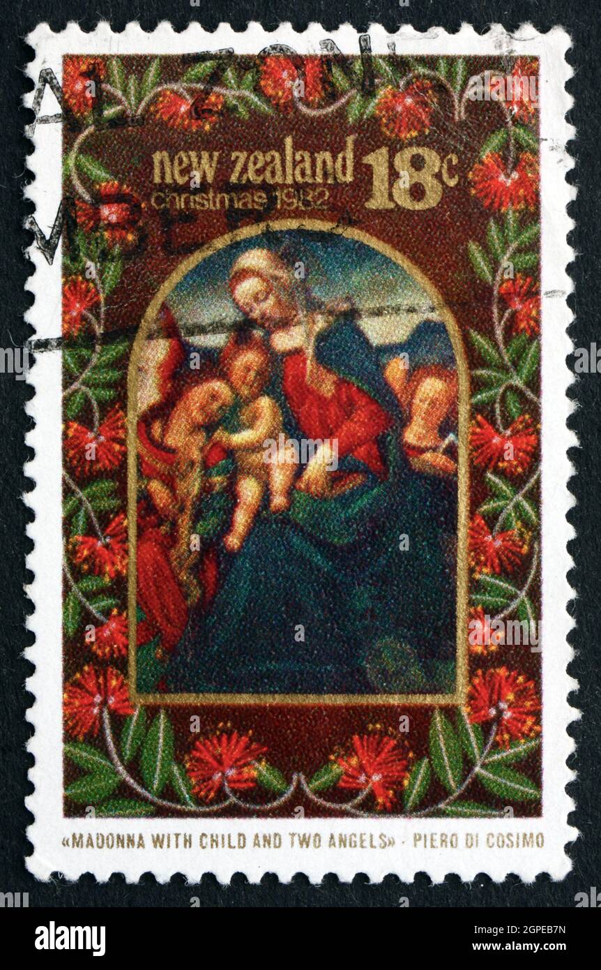 Madonna und kind mit zwei engeln von piero di cosimo -Fotos und -Bildmaterial in hoher Auflösung ...