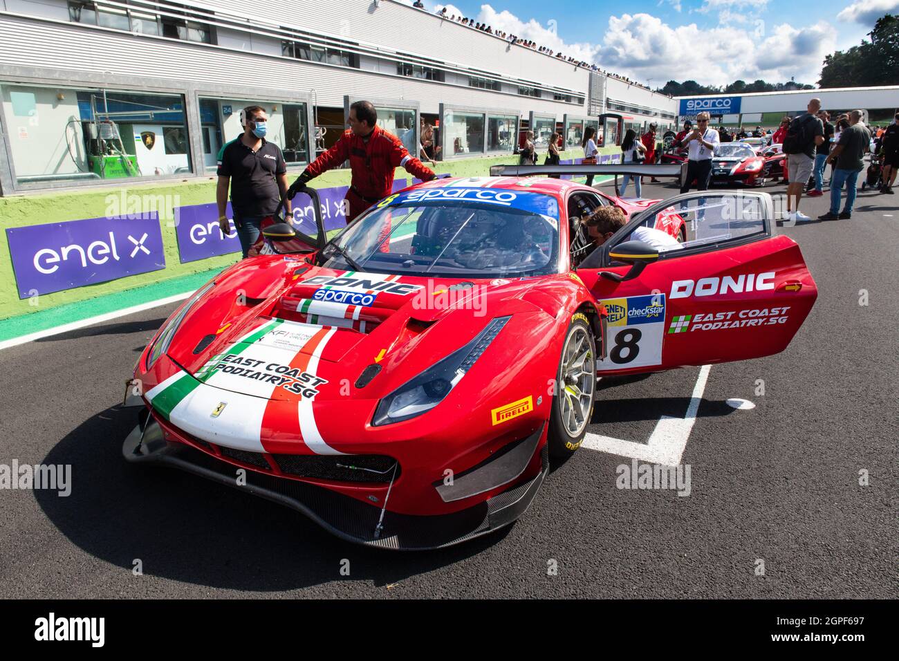 Autorennen team -Fotos und -Bildmaterial in hoher Auflösung – Alamy