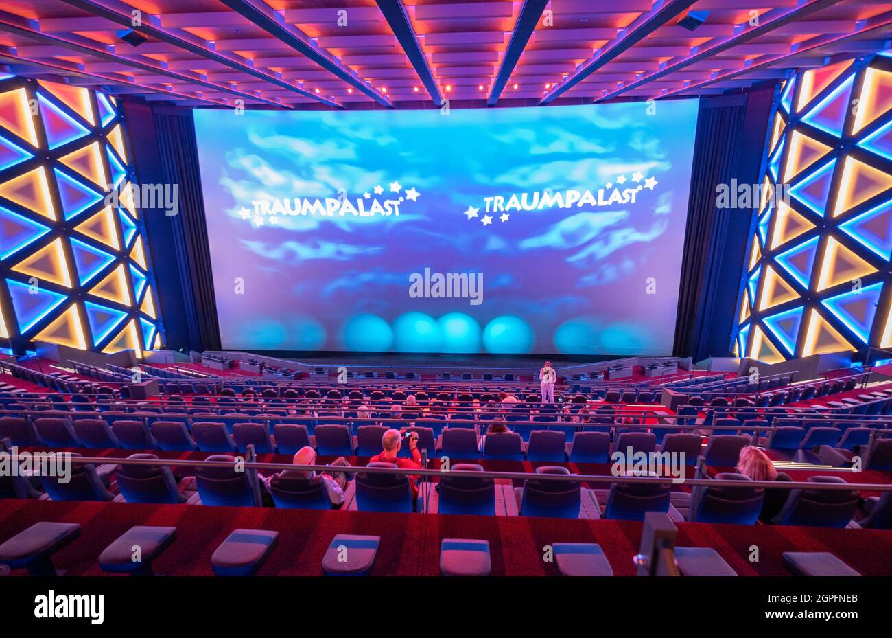 Leonberg, Deutschland. September 2021. Die bislang größte Kinoleinwand ...