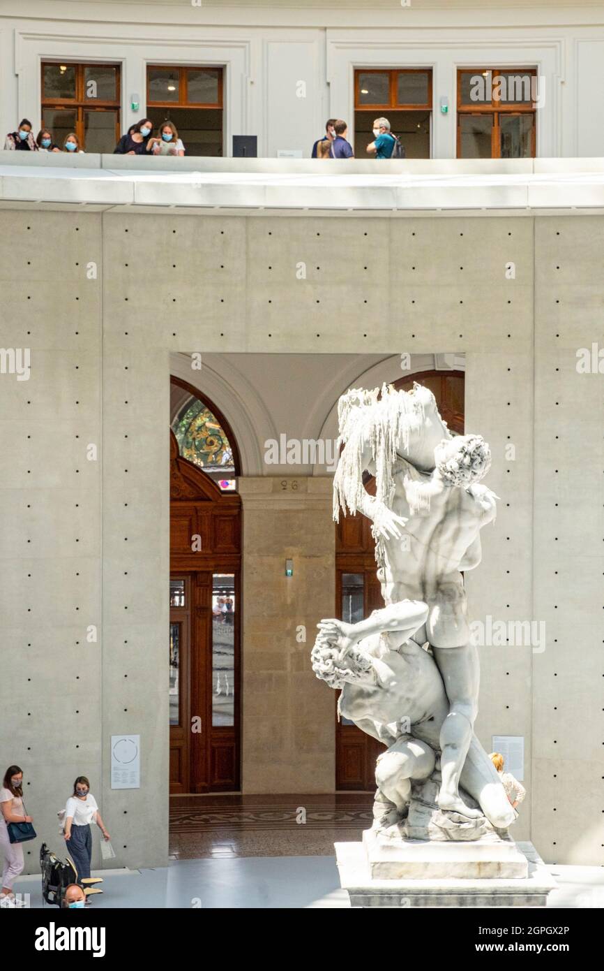 Sabine statue -Fotos und -Bildmaterial in hoher Auflösung – Alamy