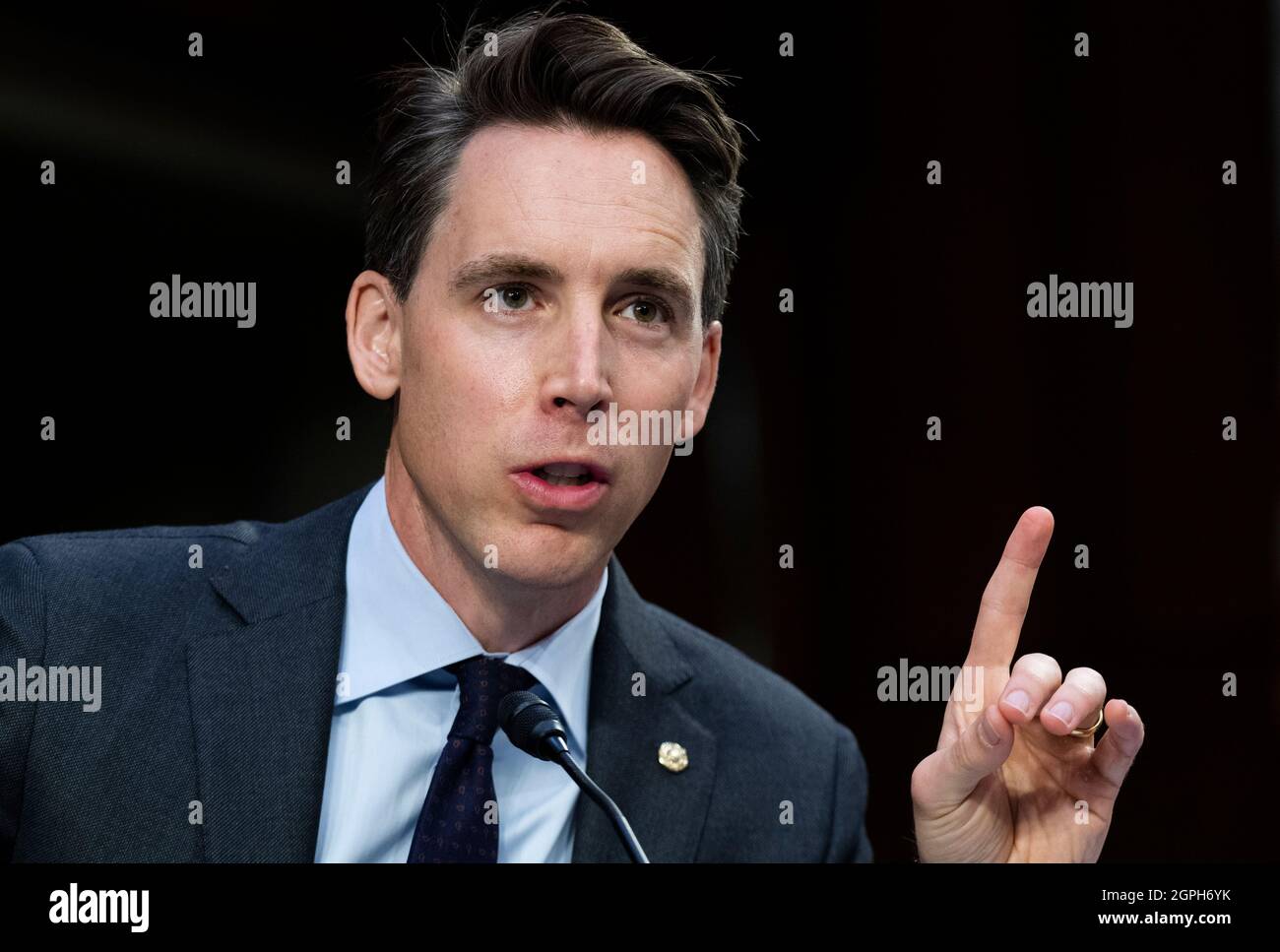 USA - 29. SEPTEMBER: Senator Josh Hawley, R-Mo., spricht am Mittwoch ...