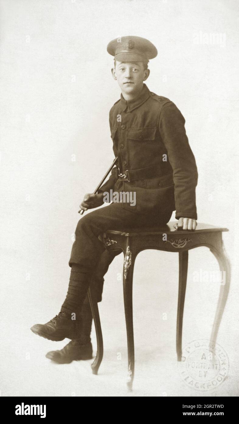 Infanterist mit 2 bataillon -Fotos und -Bildmaterial in hoher Auflösung ...