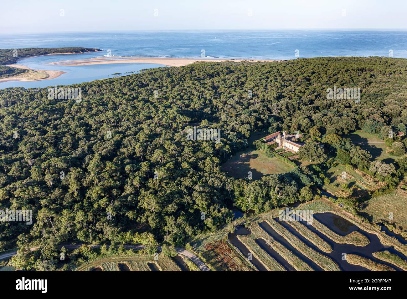 Ocean castle -Fotos und -Bildmaterial in hoher Auflösung – Alamy