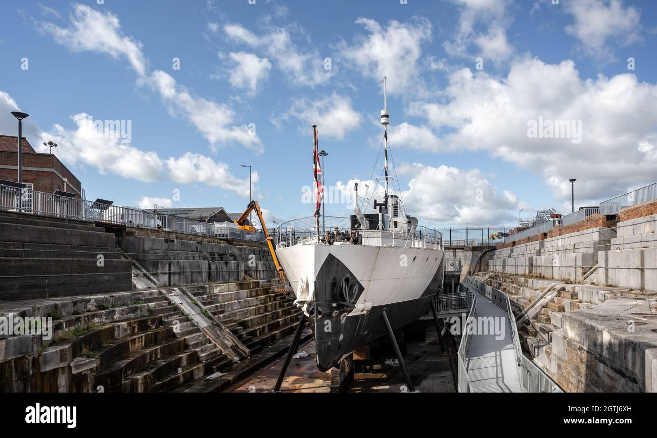 Hms m33 -Fotos und -Bildmaterial in hoher Auflösung – Alamy