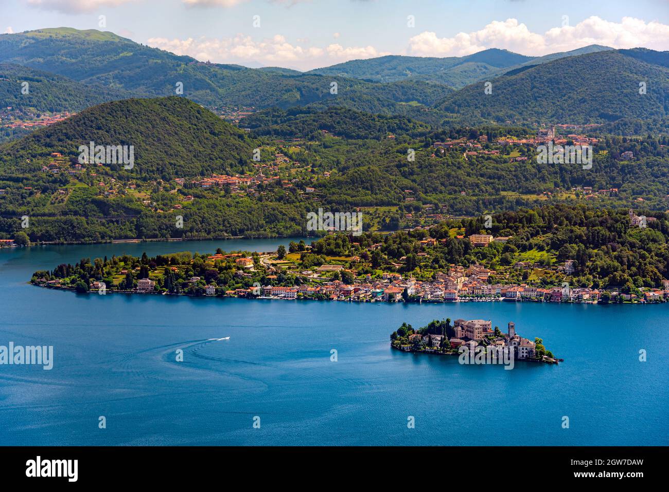 Isola San Giulio Insel St. Julius Und Die Stadt Orta Am Orta See In ...
