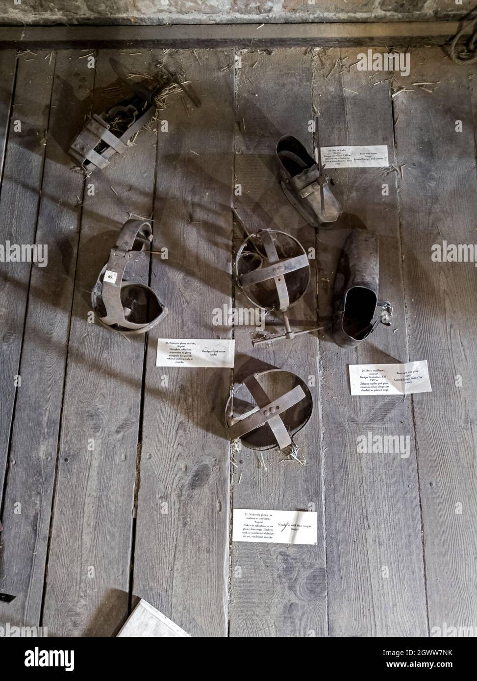 Folterwerkzeuge mittelalter -Fotos und -Bildmaterial in hoher Auflösung ...