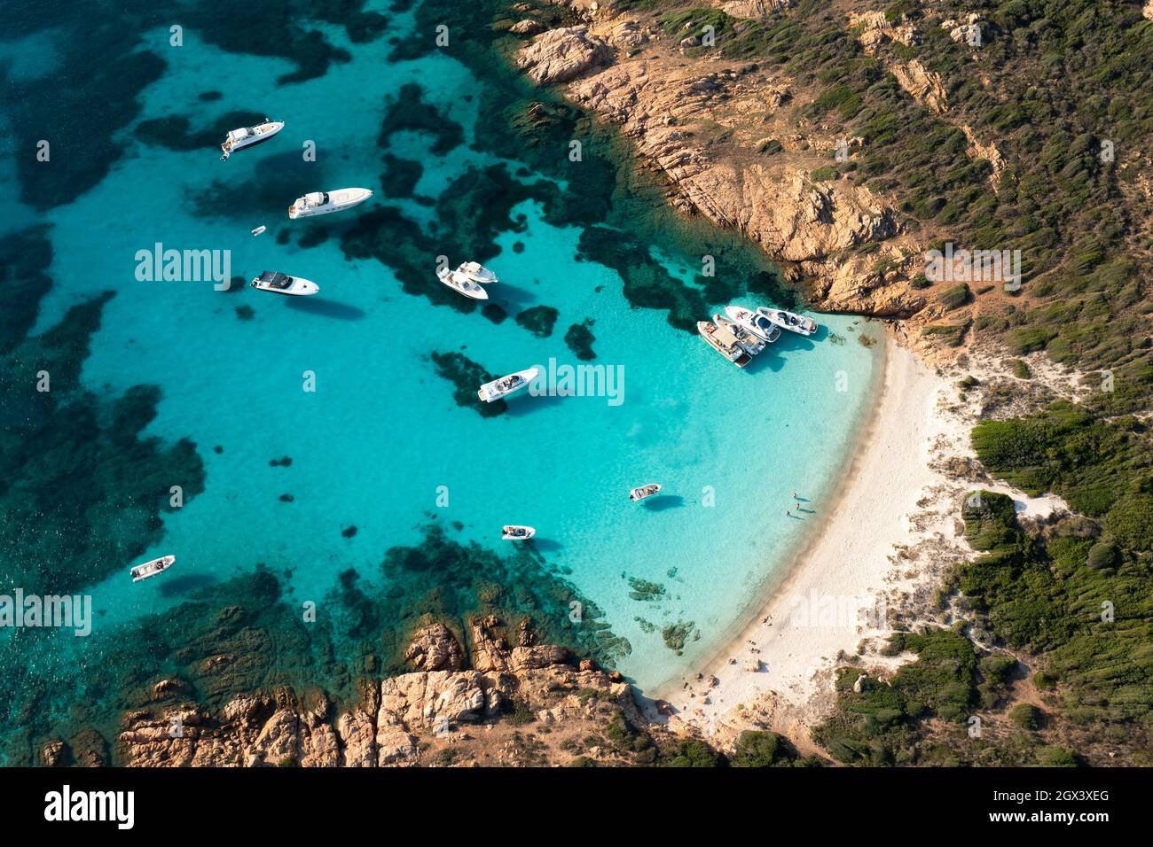 Felseninsel von mortorio -Fotos und -Bildmaterial in hoher Auflösung ...