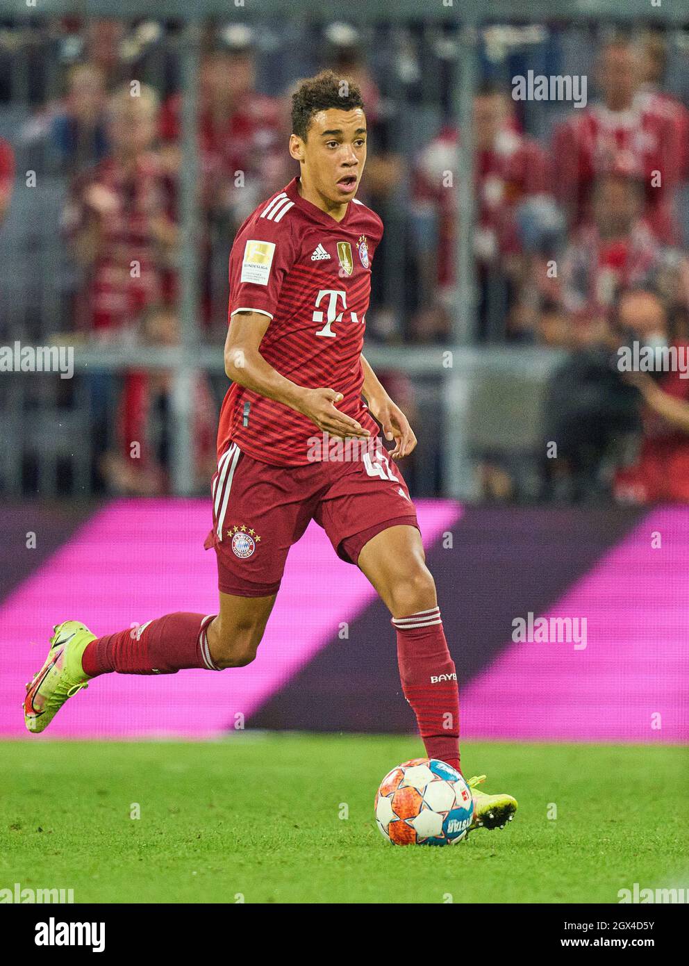 Jamal musiala body -Fotos und -Bildmaterial in hoher Auflösung - Seite ...