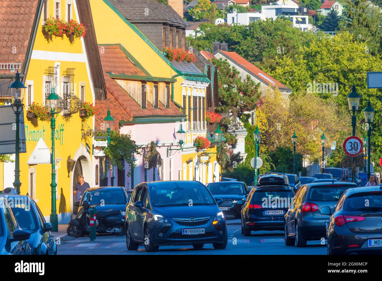 Wien, Wien: Mehrere Tavernen Heuriger an der Rathstraße, Winzerei Wolff ...