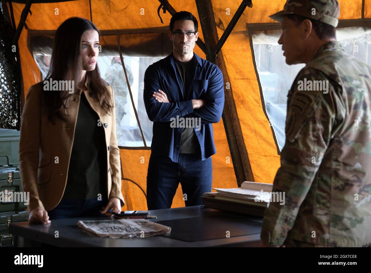 Superman Und Lois Aka Superman And Lois Von Links Elizabeth Bitsie