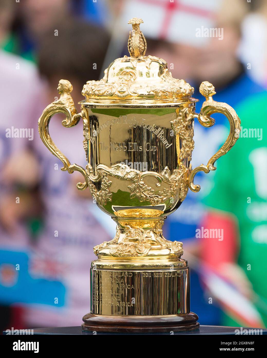 Webb ellis trophy -Fotos und -Bildmaterial in hoher Auflösung – Alamy