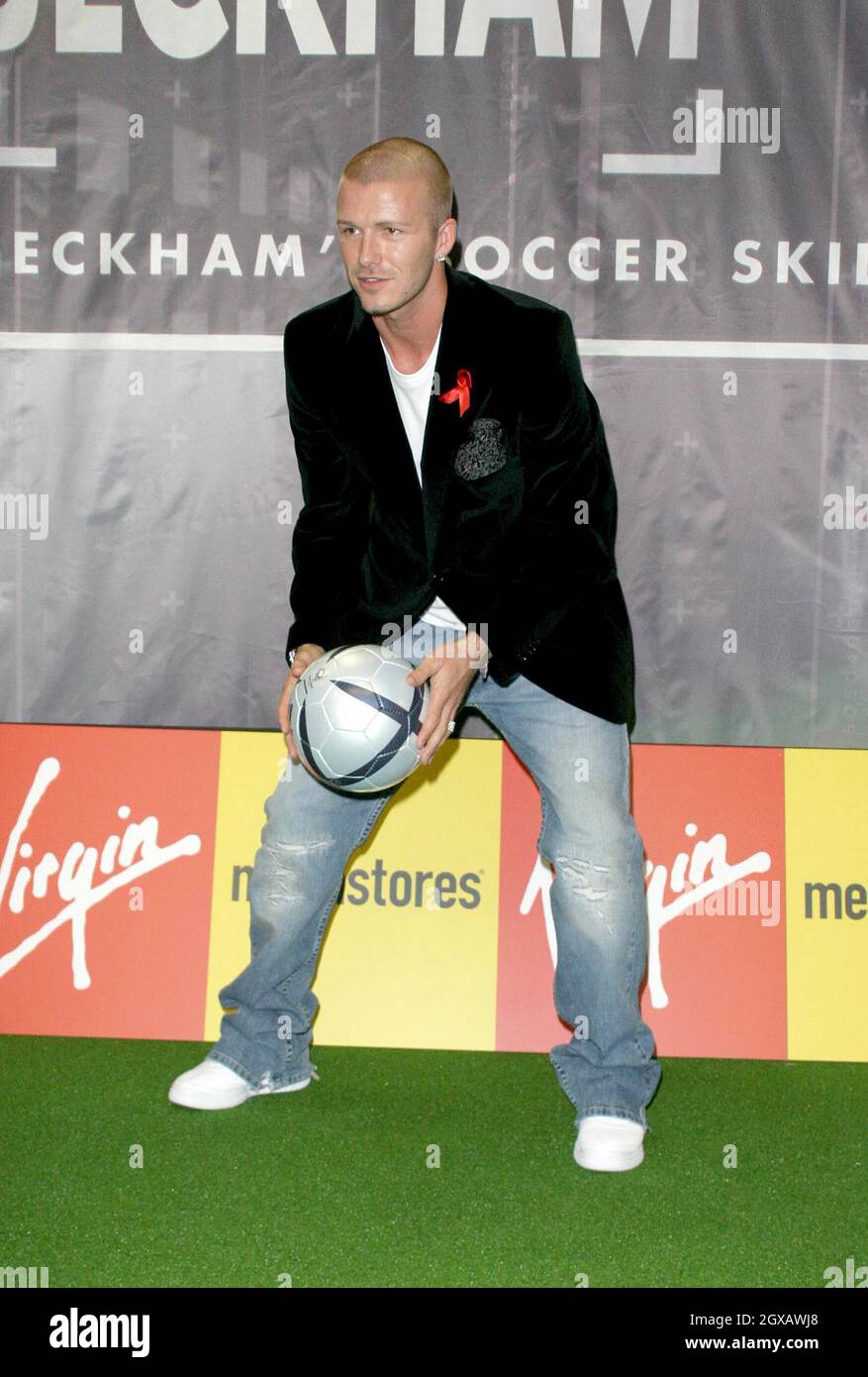 David Beckham bei Virgin Megastore in London, wo der Fußballspieler ...