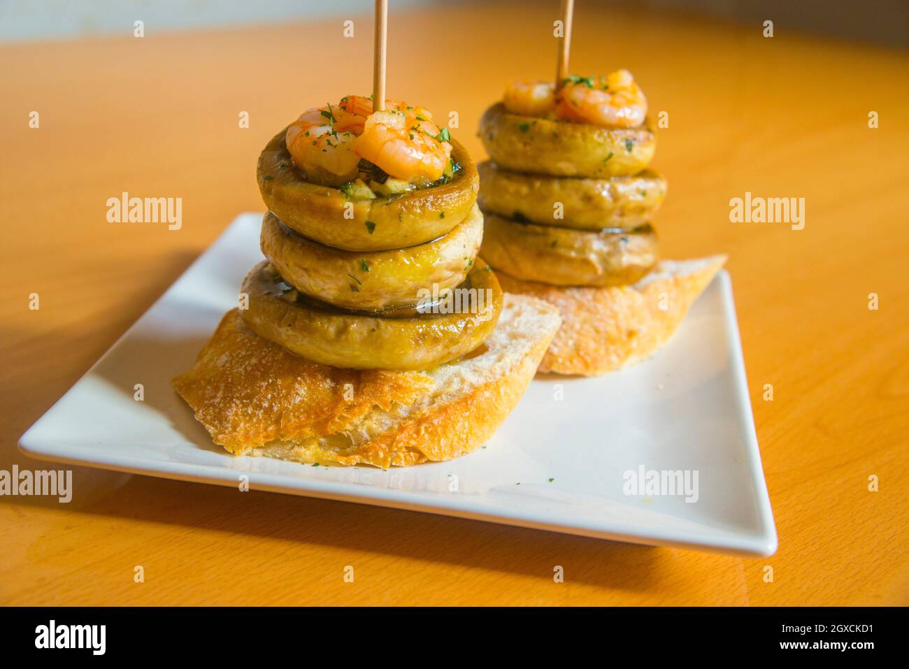 Champinone a la plancha -Fotos und -Bildmaterial in hoher Auflösung – Alamy
