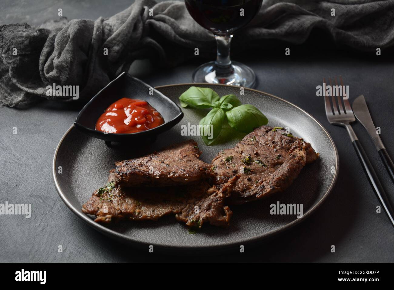 Scharf gebratenes rib eye steak -Fotos und -Bildmaterial in hoher ...
