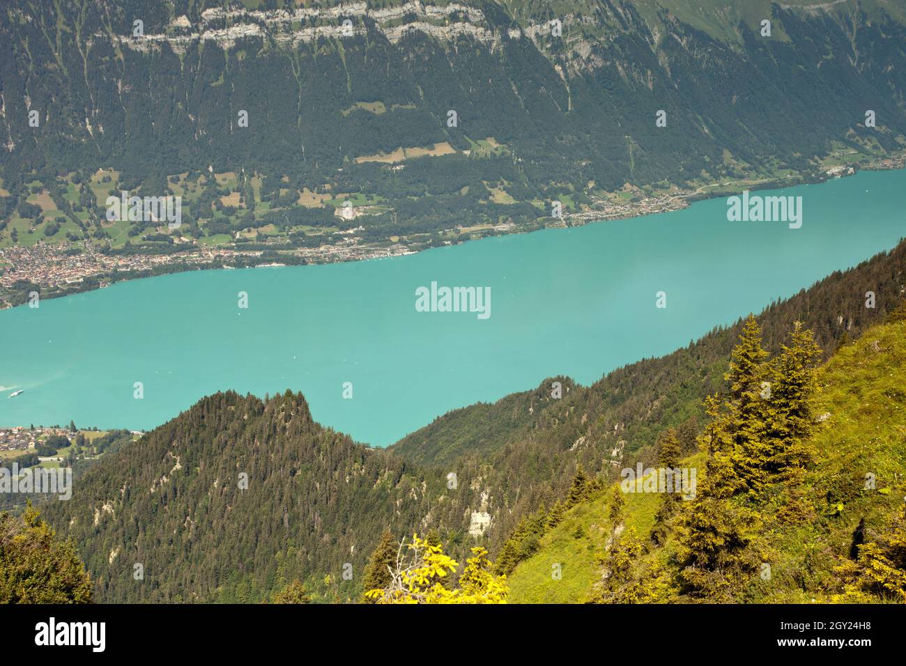 Lake brienz bernese oberland brienzersee -Fotos und -Bildmaterial in ...