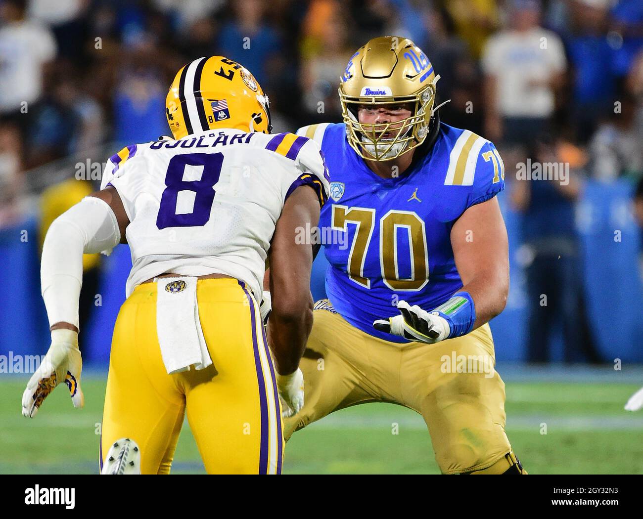 4. September 2021 Pasadena, CA...UCLA Bruins Offensive Lineman ...