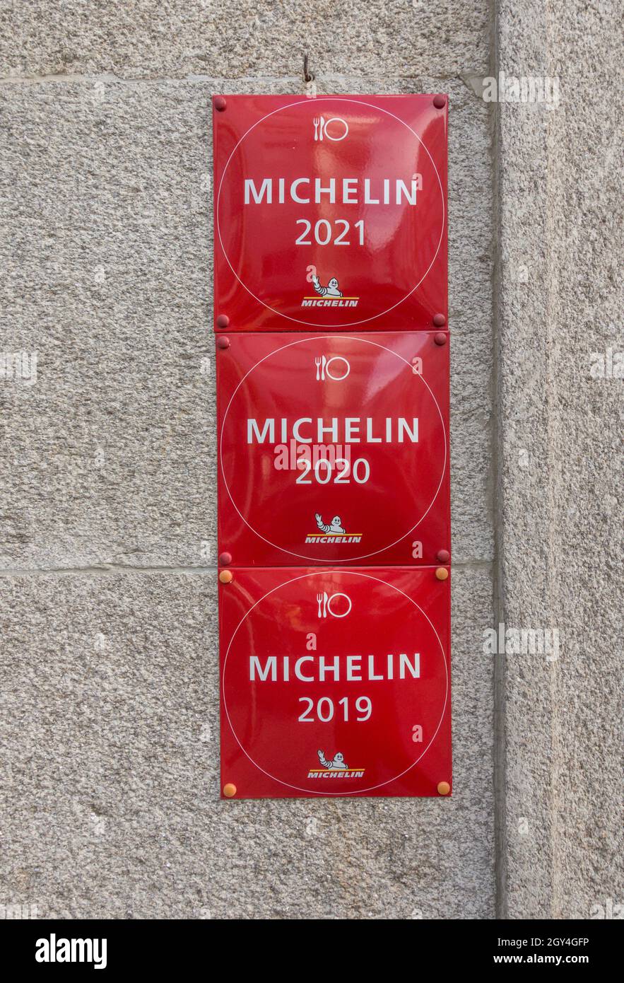 Michelin stern logo -Fotos und -Bildmaterial in hoher Auflösung – Alamy