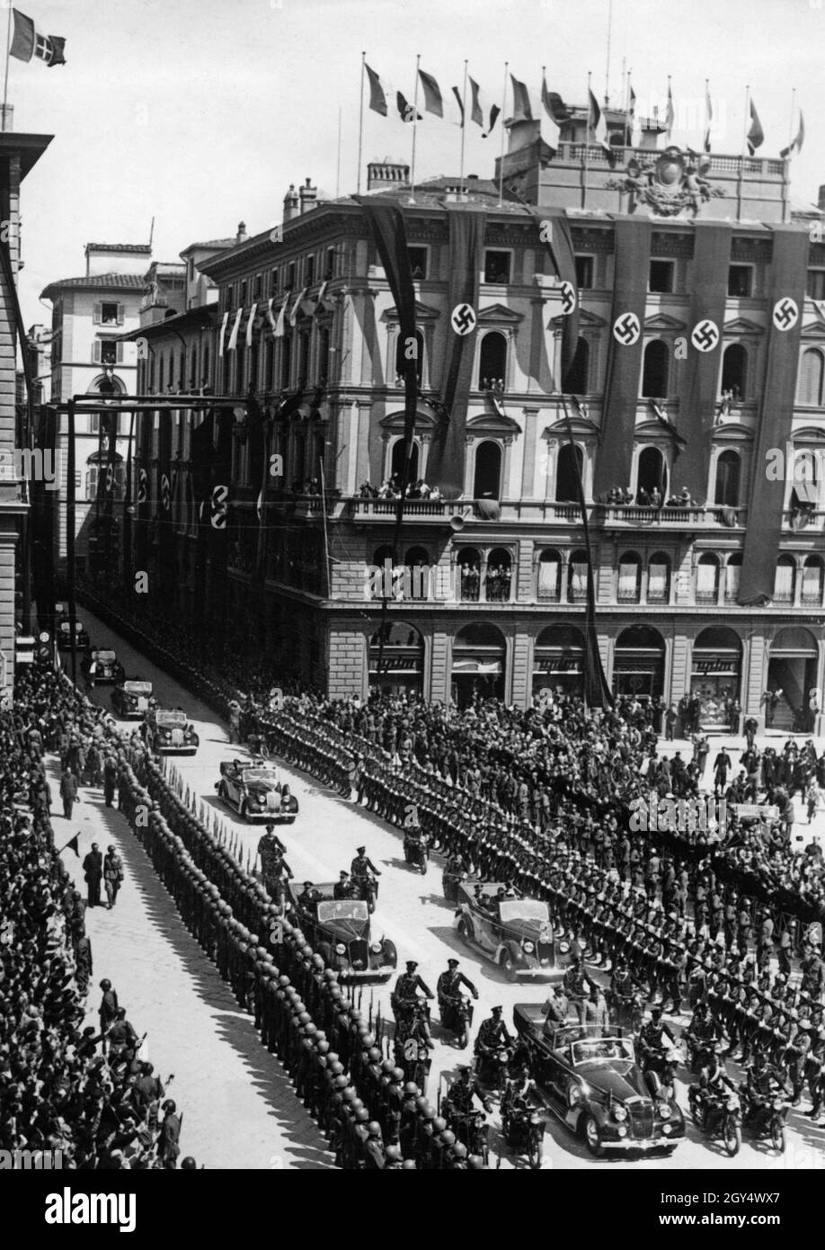 Adolf hitler et benito mussolini rome -Fotos und -Bildmaterial in hoher ...