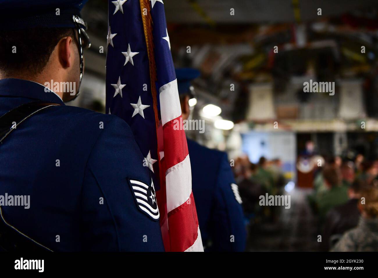 Tech Sgt. Deven Tyler, der zeremonielle Wachmann der 911. Airlift Wing ...