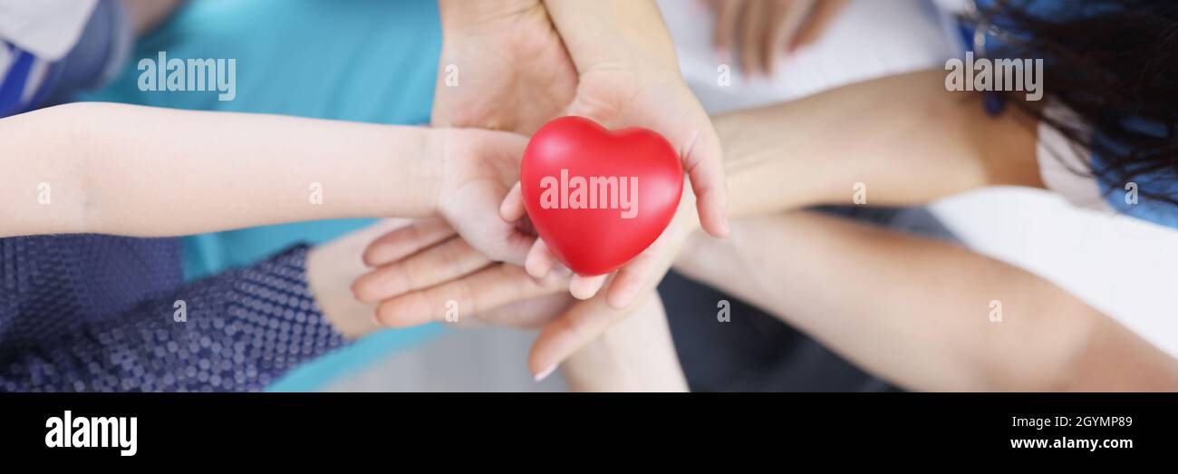 Viele erwachsene -Fotos und -Bildmaterial in hoher Auflösung – Alamy