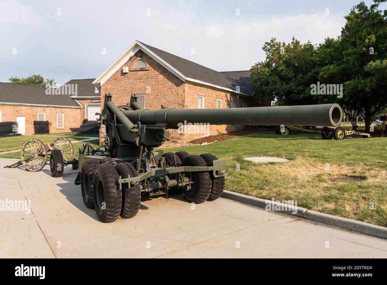 155mm artillery gun -Fotos und -Bildmaterial in hoher Auflösung – Alamy