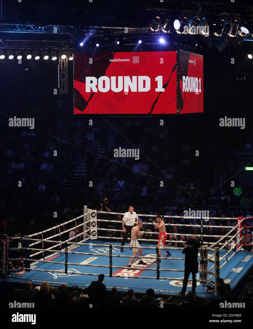 9. Oktober 2021; M&S Bank Arena, Liverpool, England; Matchroom Boxing ...