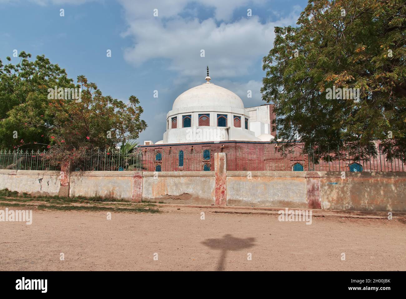 Jamia masjid von thatta -Fotos und -Bildmaterial in hoher Auflösung – Alamy