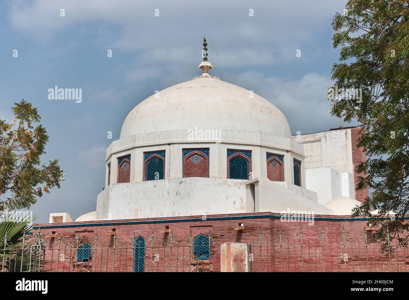 Jamia masjid von thatta -Fotos und -Bildmaterial in hoher Auflösung – Alamy