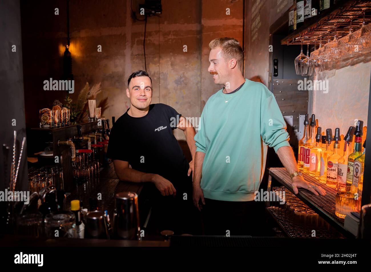 Berlin, Deutschland. Oktober 2021. Dustin Franke (r) und Johann ...