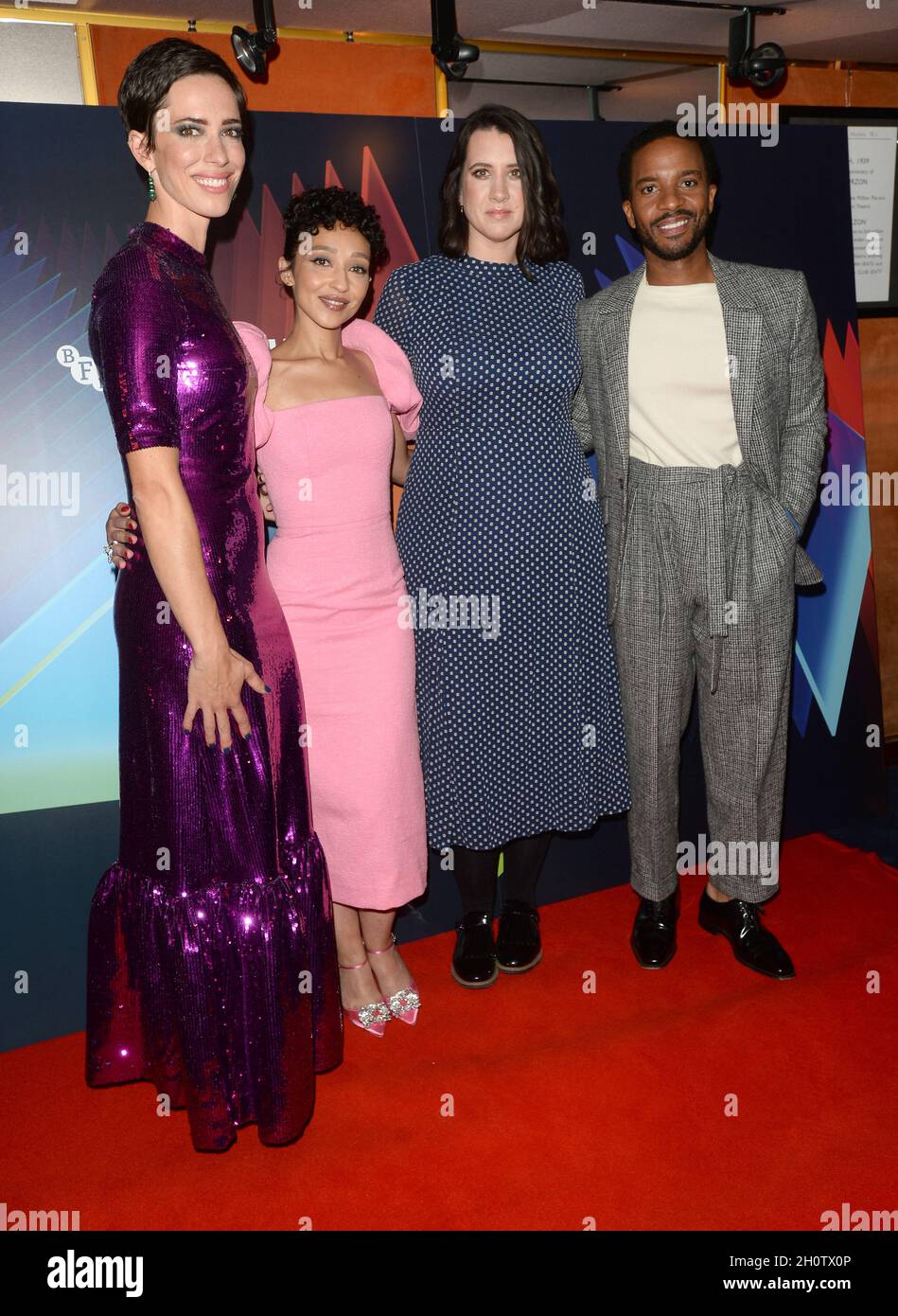 Margot hand -Fotos und -Bildmaterial in hoher Auflösung – Alamy