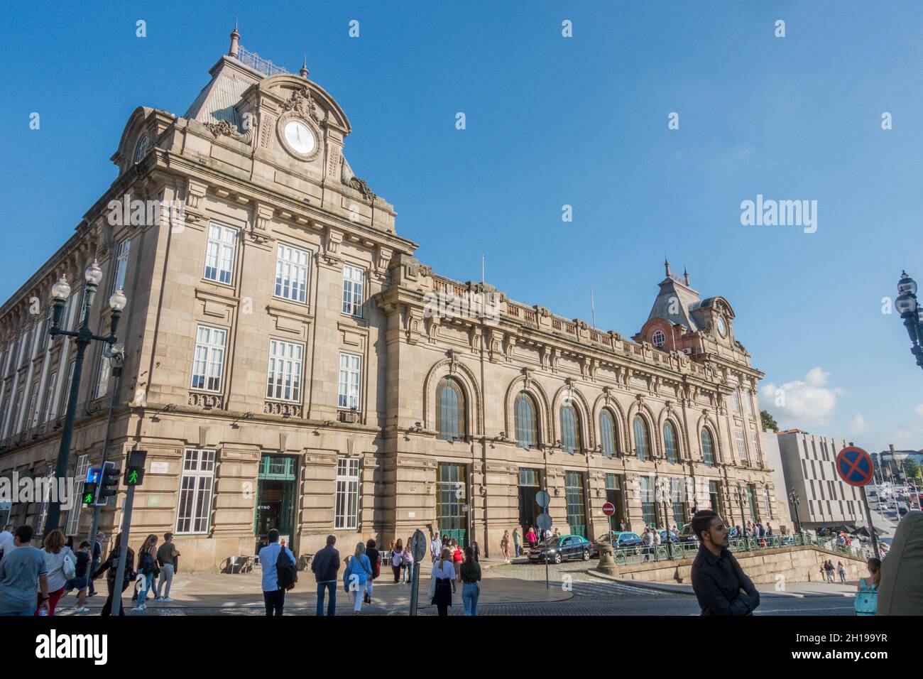 Porto portugal sao bento bahn bahnhof -Fotos und -Bildmaterial in hoher ...